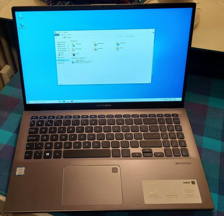 Asus VivoBook 15 X512F 15.6 8.Gen Intel i5-8265U 8gb 512gb ssd FHD