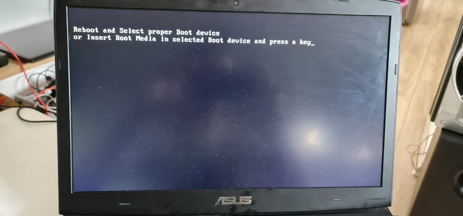 asus rog g751j v okvari
