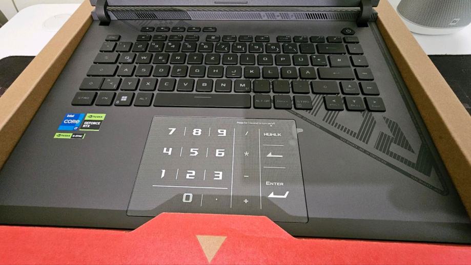 Asus ROG Strix G16 i7 13650hx Rtx 4050 gaming laptop
