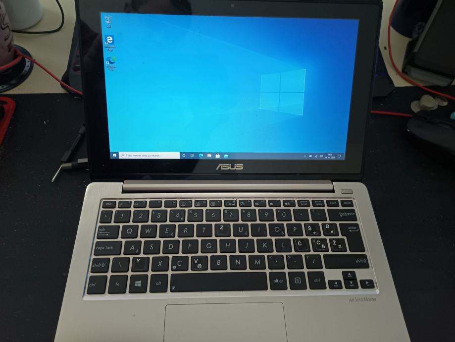 Asus S200, i3-2365M, 4Gb RAM, 64Gb SSD, 12 ekran na dotik