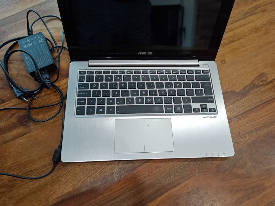 Asus S200, Intel DC 1.5Ghz, 4Gb RAM, 64Gb SSD, 12 ekran na dotik