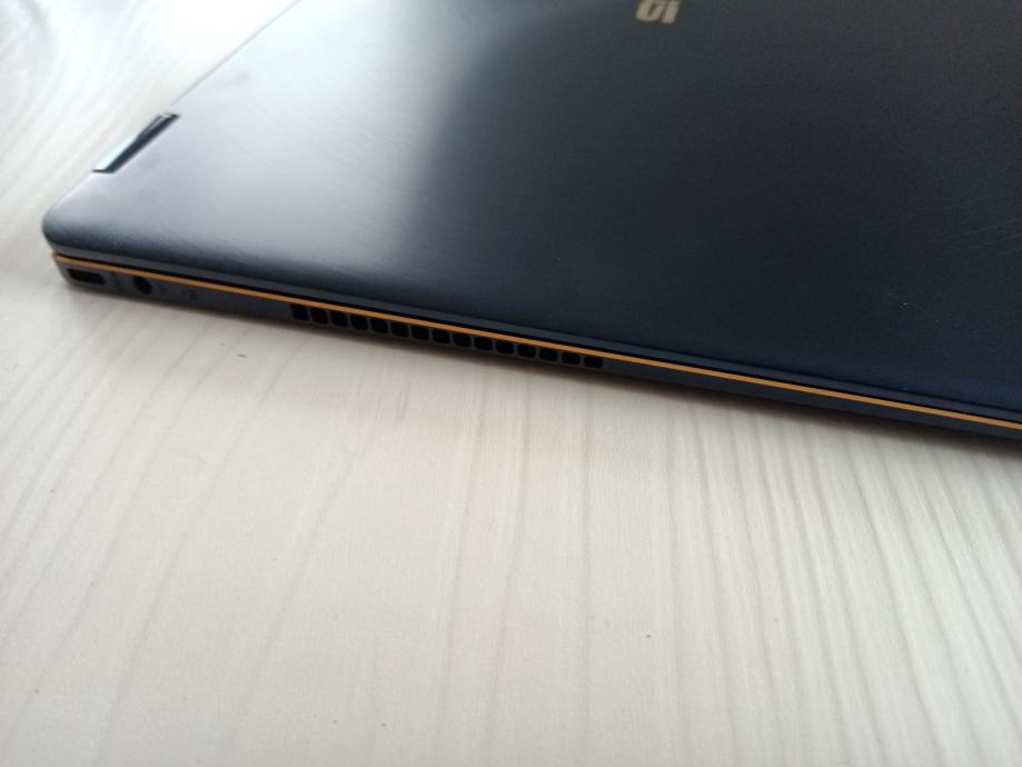 Asus UX370U, i7-8550U, 1Tb SSD, 16Gb RAM, 13.3col HD touch zaslon