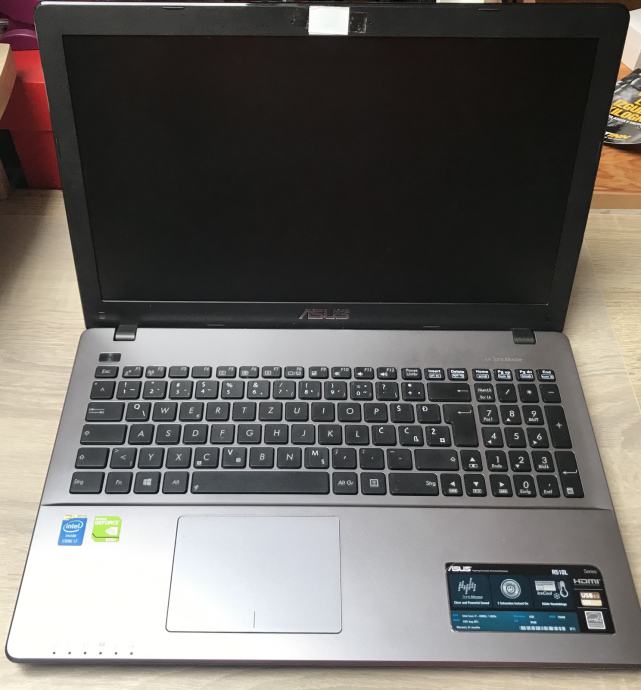 Prenosni računalnik Asus R510L 15,6