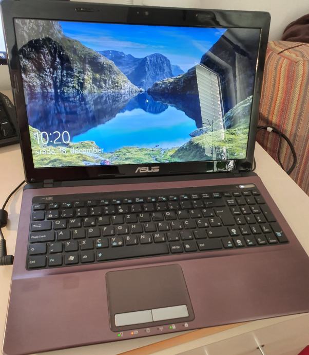 Prenosnik ASUS K53E