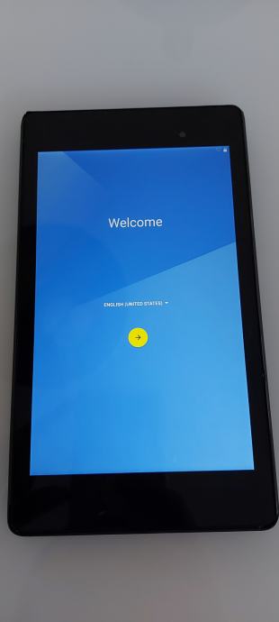 Google Nexus 7 7-inch Tablet (2GB RAM, 32GB eMMC)