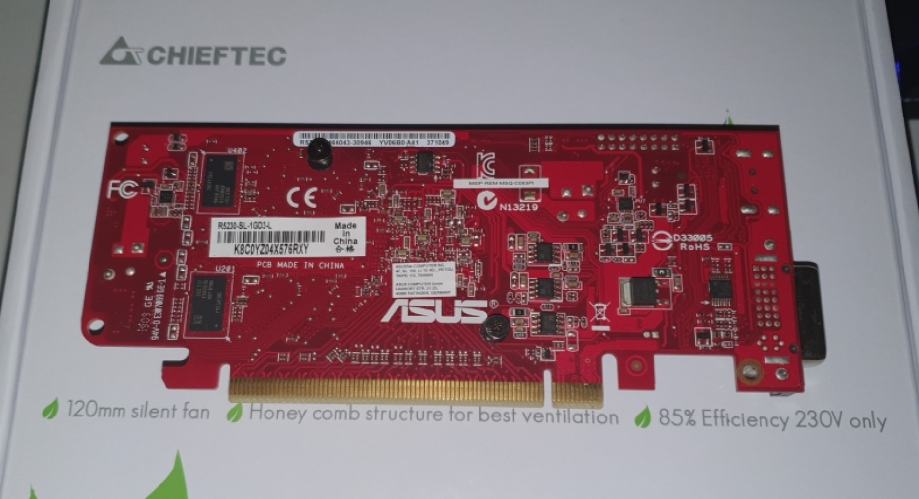 Grafična kartica ASUS R5 230