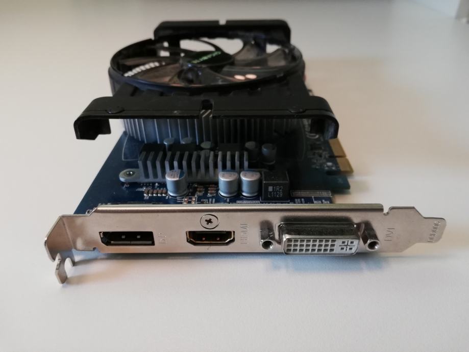 Grafična kartica GIGABYTE Radeon HD 6770 1GB GDDR5