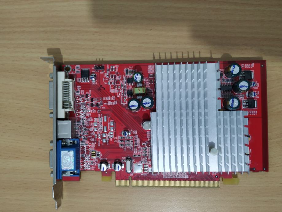 Sapphire ATI Radeon X550 256MB PCI-E pasivna (DVI, VGA, TV-OUT)
