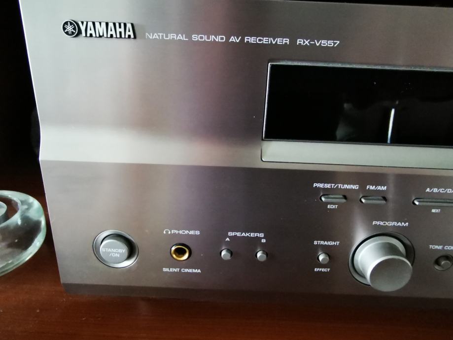 AV receiver YAMAHA RX-V557