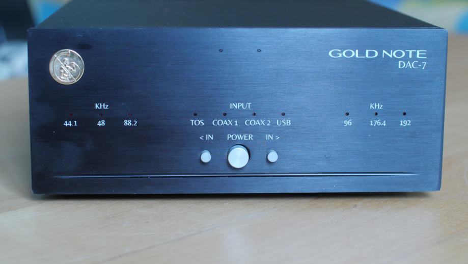 DAC-digitalni-audio-konverter-GOLD NOTE