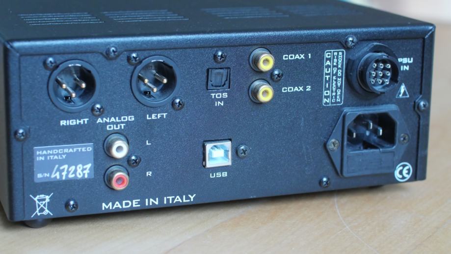 DAC-digitalni-audio-konverter-GOLD NOTE