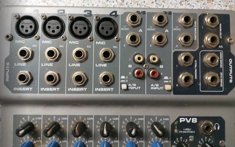 6-KANALNI MIKSER PEAVEY PV8
