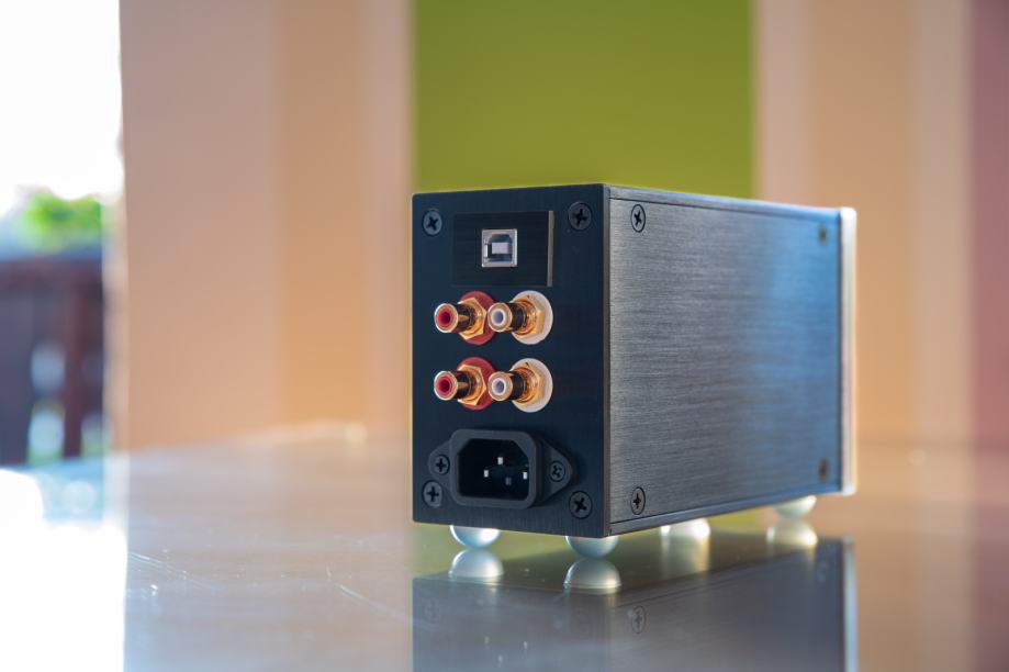 P: Acoustic preference (AP laboratories) preamp/USB DAC - ceneje