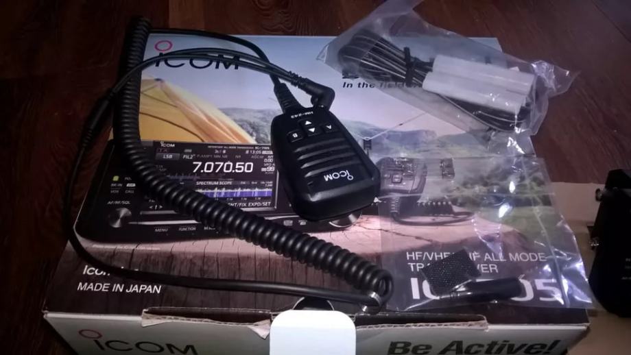 Icom IC-705 HF/VHF/UHF oddajnik