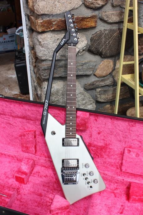 ORIGINAL VINTAGE ROLAND G-707 GUITAR/SYNTHESISER S KOVČKOM!