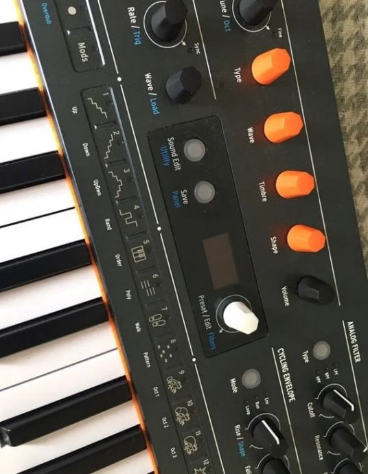 sintetizator Arturia Minifreak