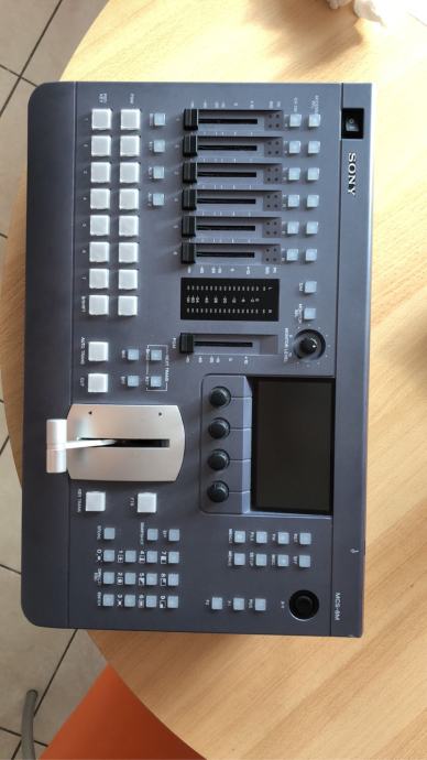 Sony MCS8M