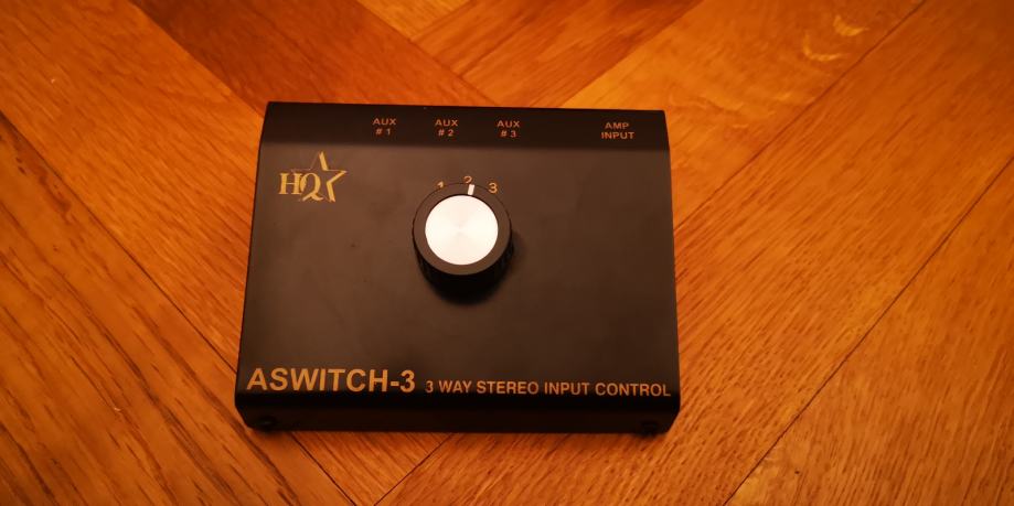 Switch preklopnik 3x input