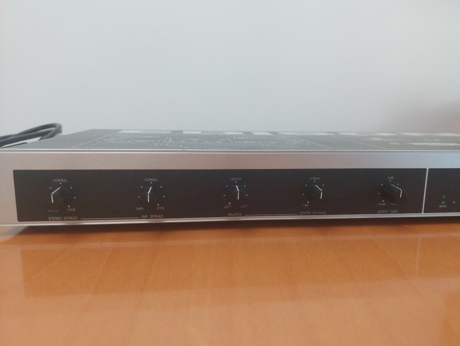 Behringer Edison EX1 stereo image processor