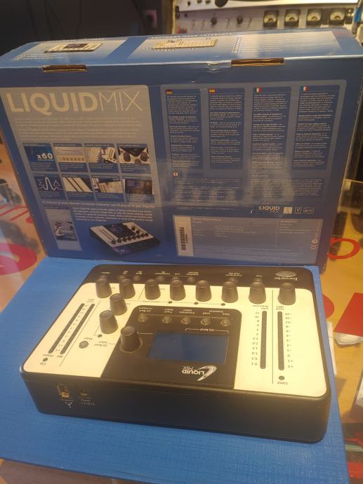 (Rezervirano) Focusrite Liquid Mix 32