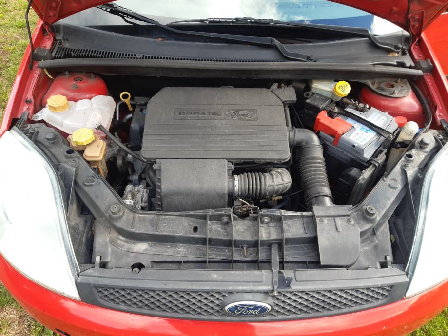 Ford Fiesta osebni avto, 2003 l.