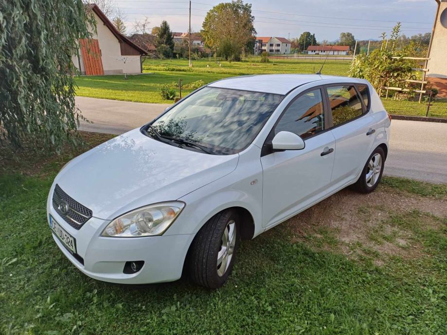 Kia Ceed (ceed) CEED, 2009 l.