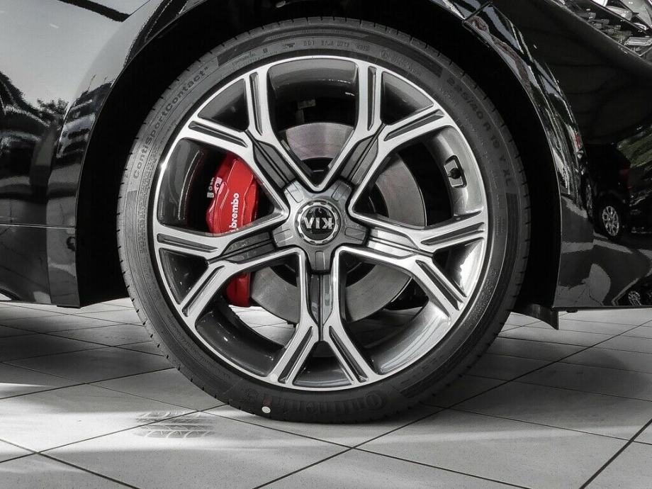 Kia Stinger T-GDI 3.3 V6 4WD GT-Line - UVOZ PO NAROČILU, 2020 l.
