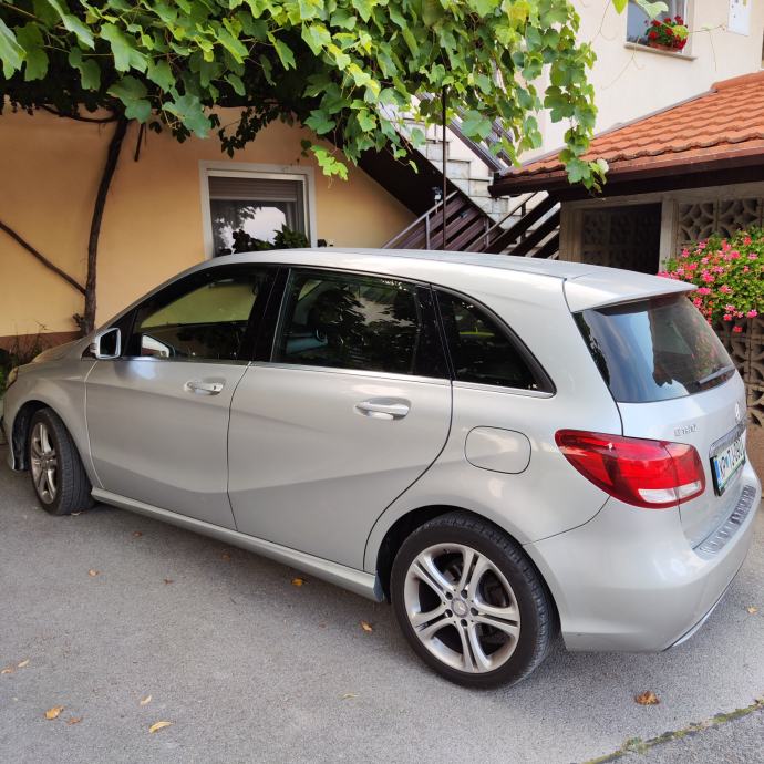 Mercedes-Benz B-klasa 180 CDI avtomatik, 2015 l.