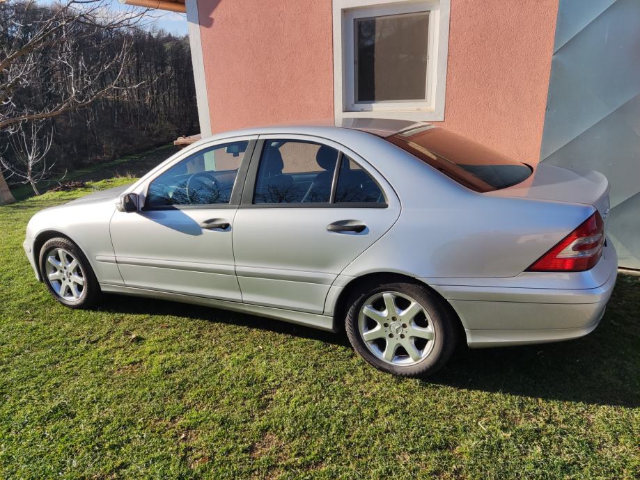 Mercedes-Benz C-klasa C200 CDI, 2007 l.