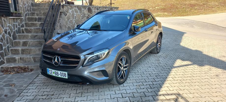 Mercedes-Benz GLA-GLA220CDI4MATICAMGLine, 2014 l.