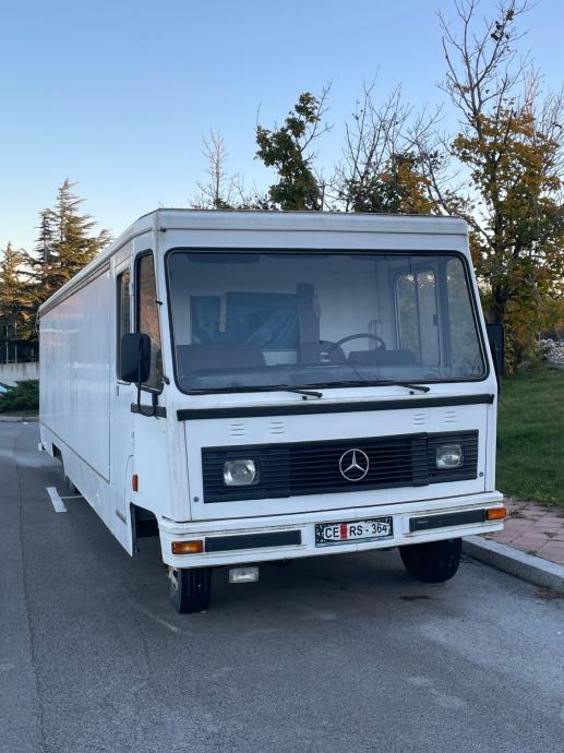 Mercedes-Benz Sprinter food truck, 1993 l.