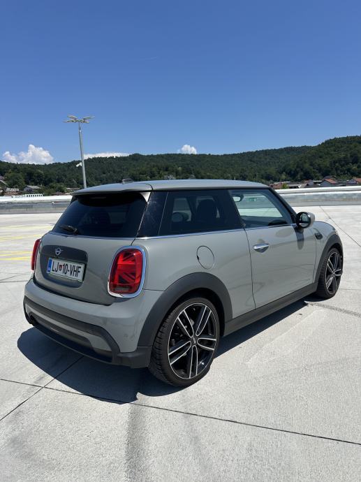 MINI One 1.5 Automatic avtomatik, 2021 l.