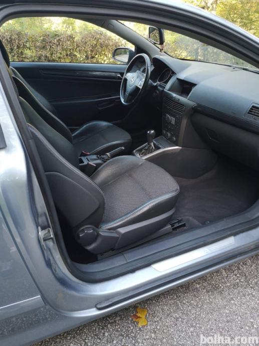 Opel Astra Coupe Opel Astra GTC 1.8 16V Cosmo, letnik 2005, 201100 ...