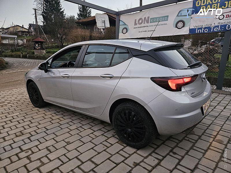 Opel Astra TURBO, 2018 l.