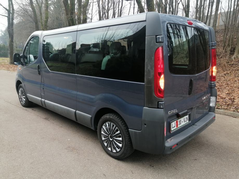 Opel Vivaro 2.0 CDTi KombiBus, 2011 l.