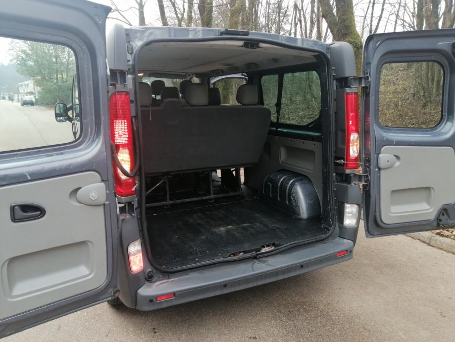 Opel Vivaro 2.0 CDTi KombiBus, 2011 l.