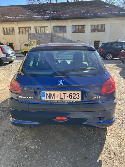 Peugeot 206 2AKFWF, 2005 l.