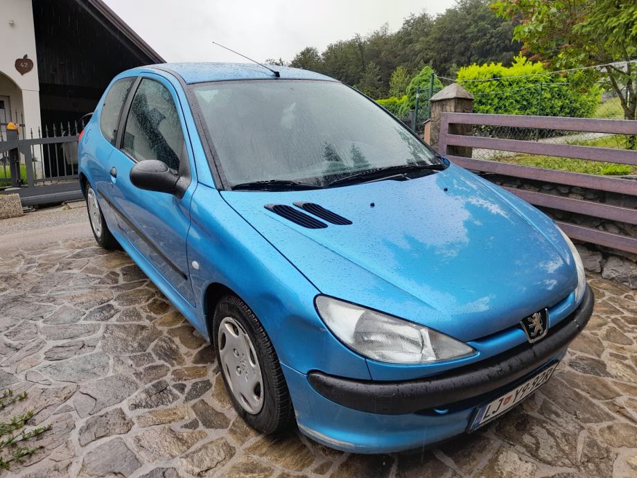 Peugeot 206 2CHFXF, 2001 l.