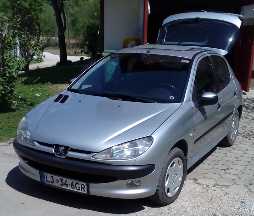 Peugeot 206 b, 2002 l.