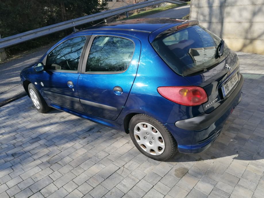 Peugeot 206 X-Line 1.1, 2005 l.