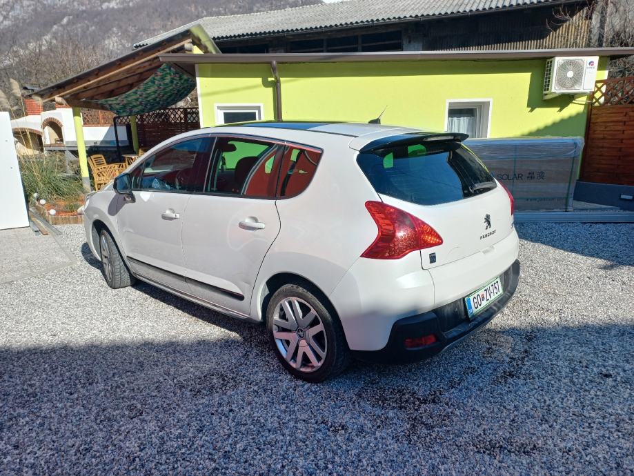Peugeot 3008 2.0 HDI,HYBRID 4×4, 2013 l.