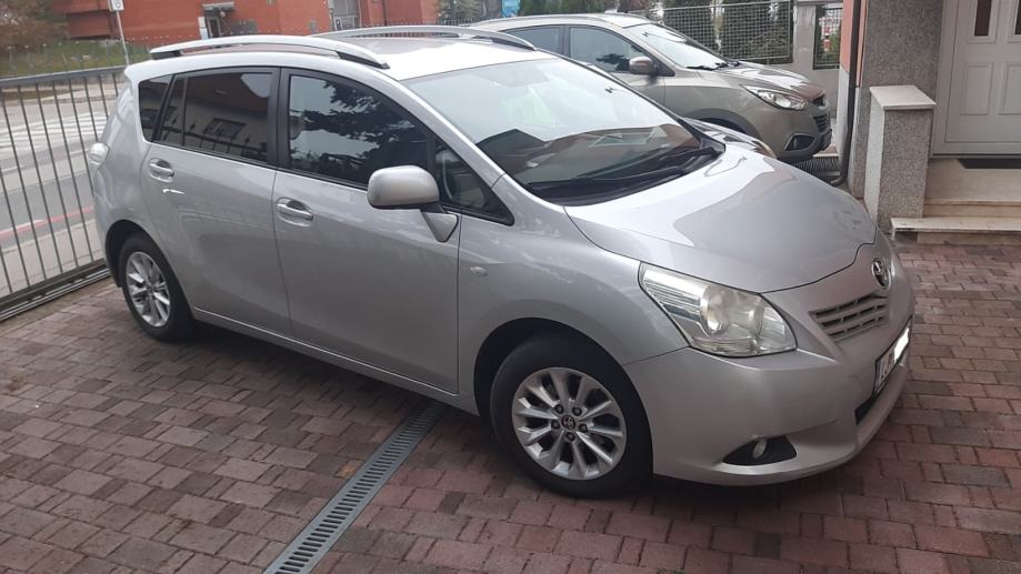 Toyota Verso 2.0 D4-D Luna, kamera, tempomat, +zim.gume +nos.smuči, 2012 l.