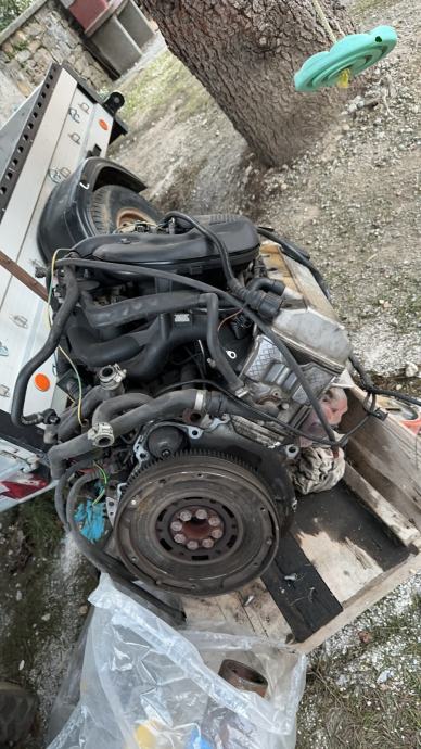 Bmw M43B19 motor 87kW 1.9L