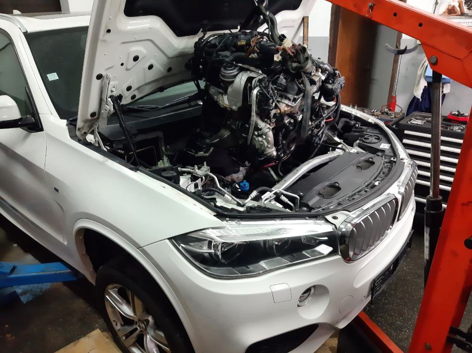 BMW 3.0d N57 D30 3.0 D motor