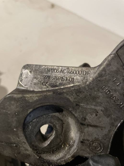 levi nosilec motorja 5 6 E60 E61 E63 E64 3.0d 2.5d 6769153 bmw