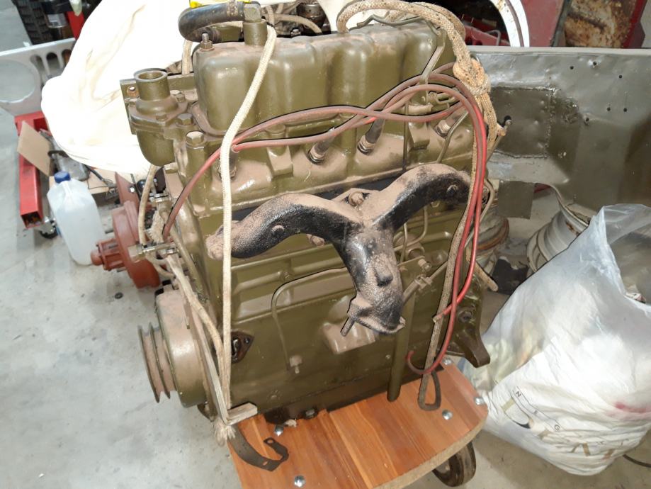 Motor F134 za Jeep Willys Mahindra