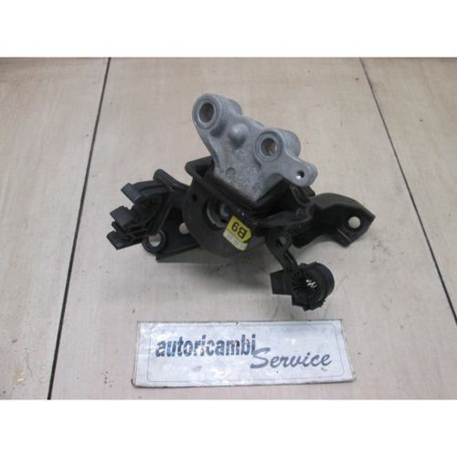 NOSILCI MOTORJA/DRUGO OEM N. 12305-0T160 ORIGINAL REZERVNI DEL TOYOTA