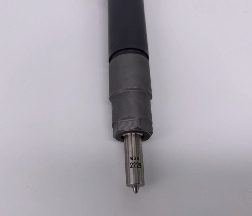 0445110418 BOSCH Iveco 2.3 Injektor