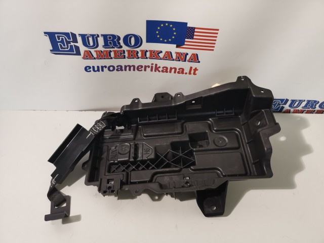 2017-2023 Chrysler Pacifica Battery Tray (68271681AD)