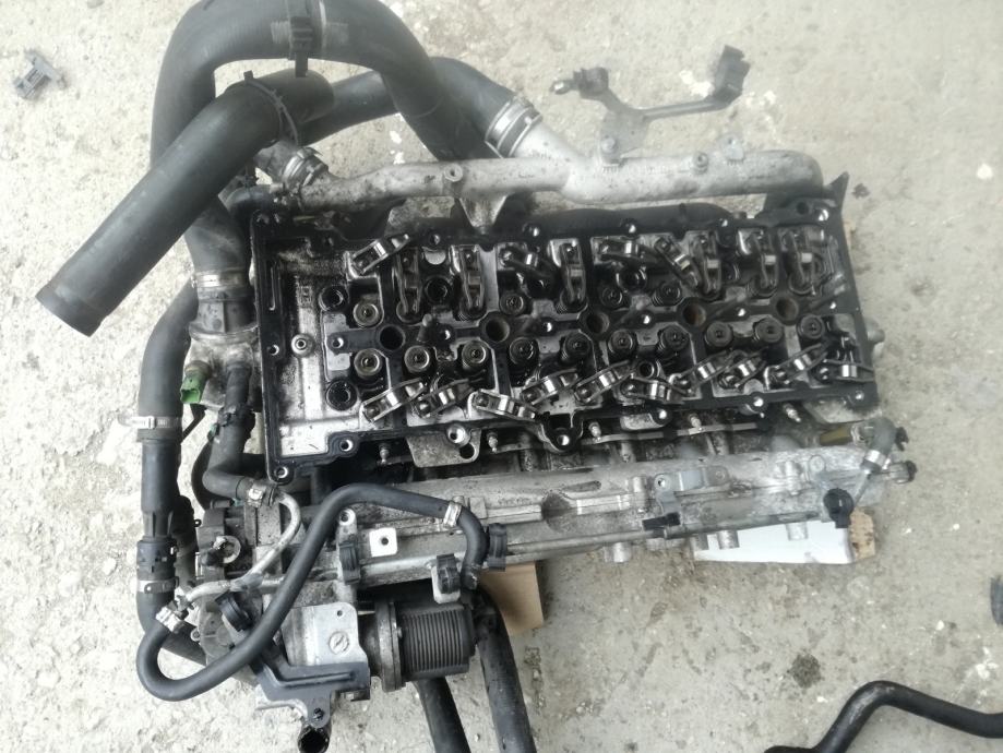alfa romeo 159 2.4 154kw 210hp glava motorja komplet ventili